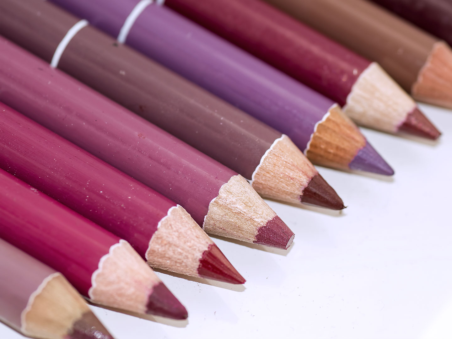Best Lip Liners for Defined Lips and Longer Lasting Lipstick - Free Bunni